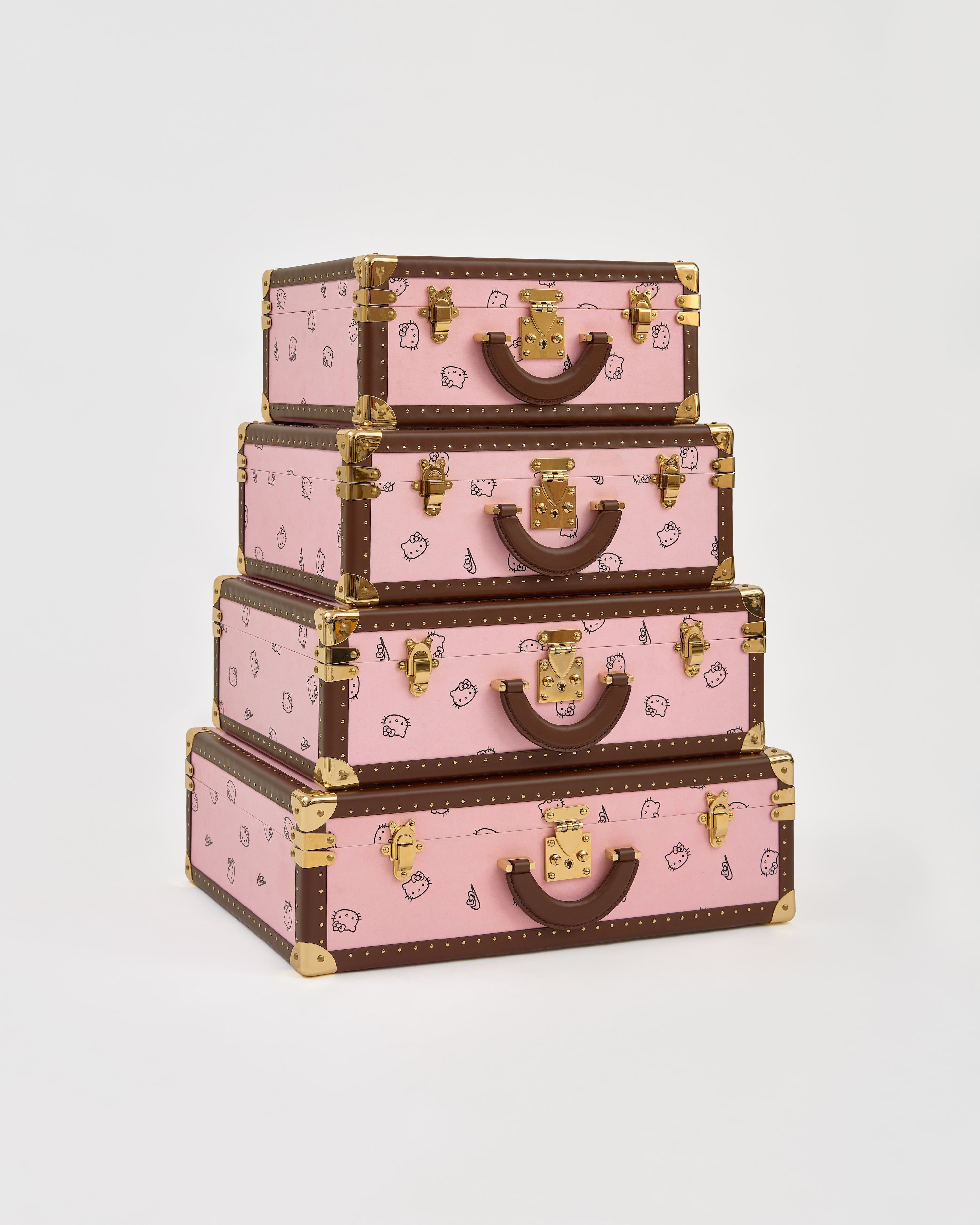 Kitty paper trunk, 2024 – WOAW